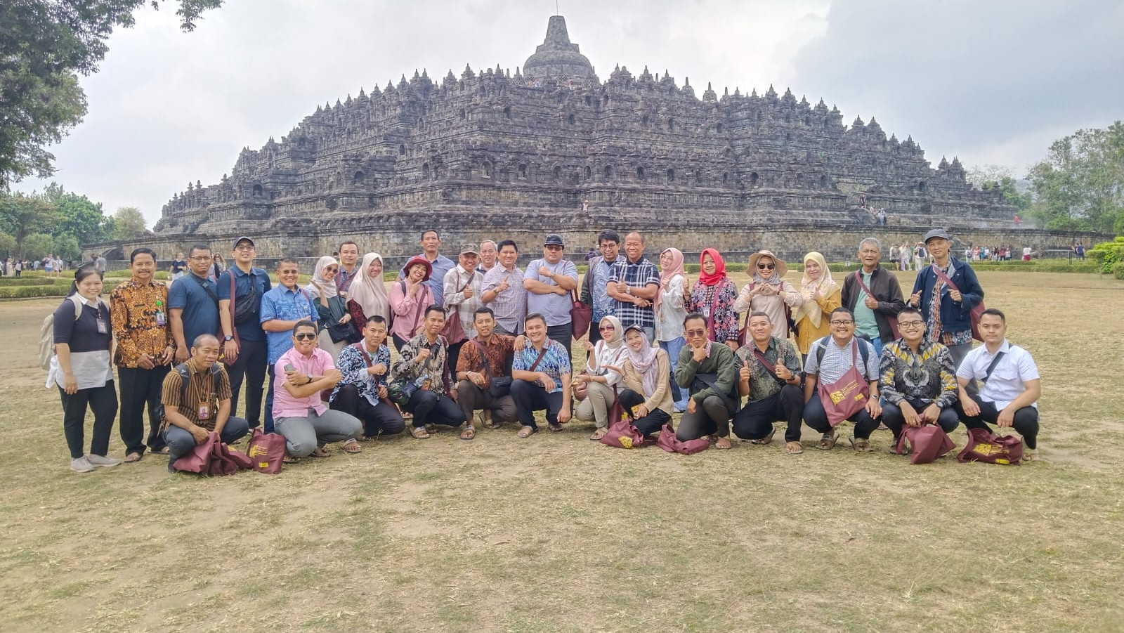 Kemenkopolhukam Survei Candi Borobudur, Akselerasi Pemasangan Chattra