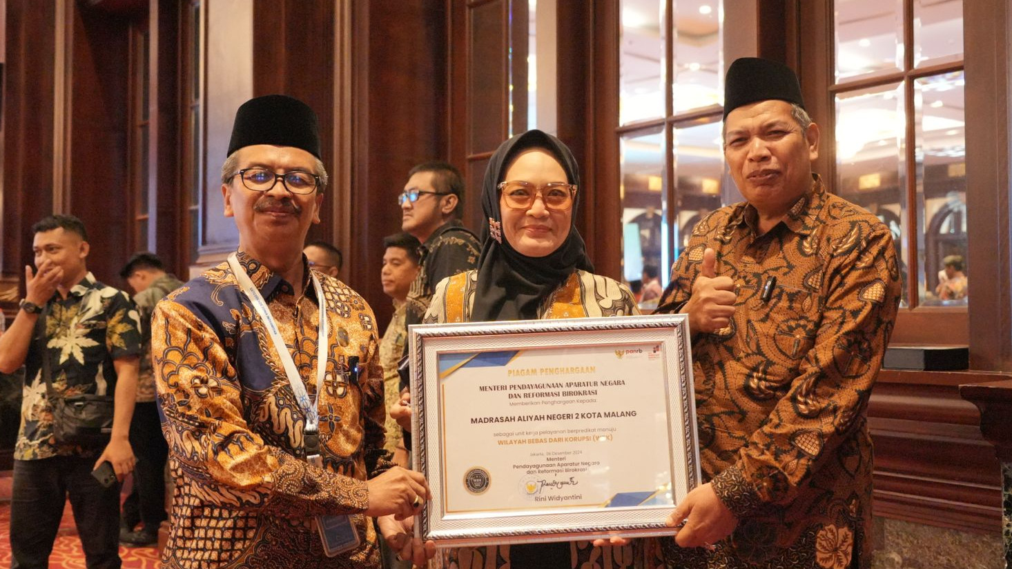 Juara Prima, Antarkan MAN 2 Kota Malang Raih Predikat WBK